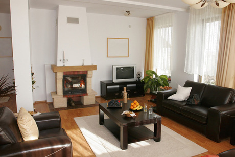 $500 Certificate From Legate Furniture World | Evansville, IN Auctions ...